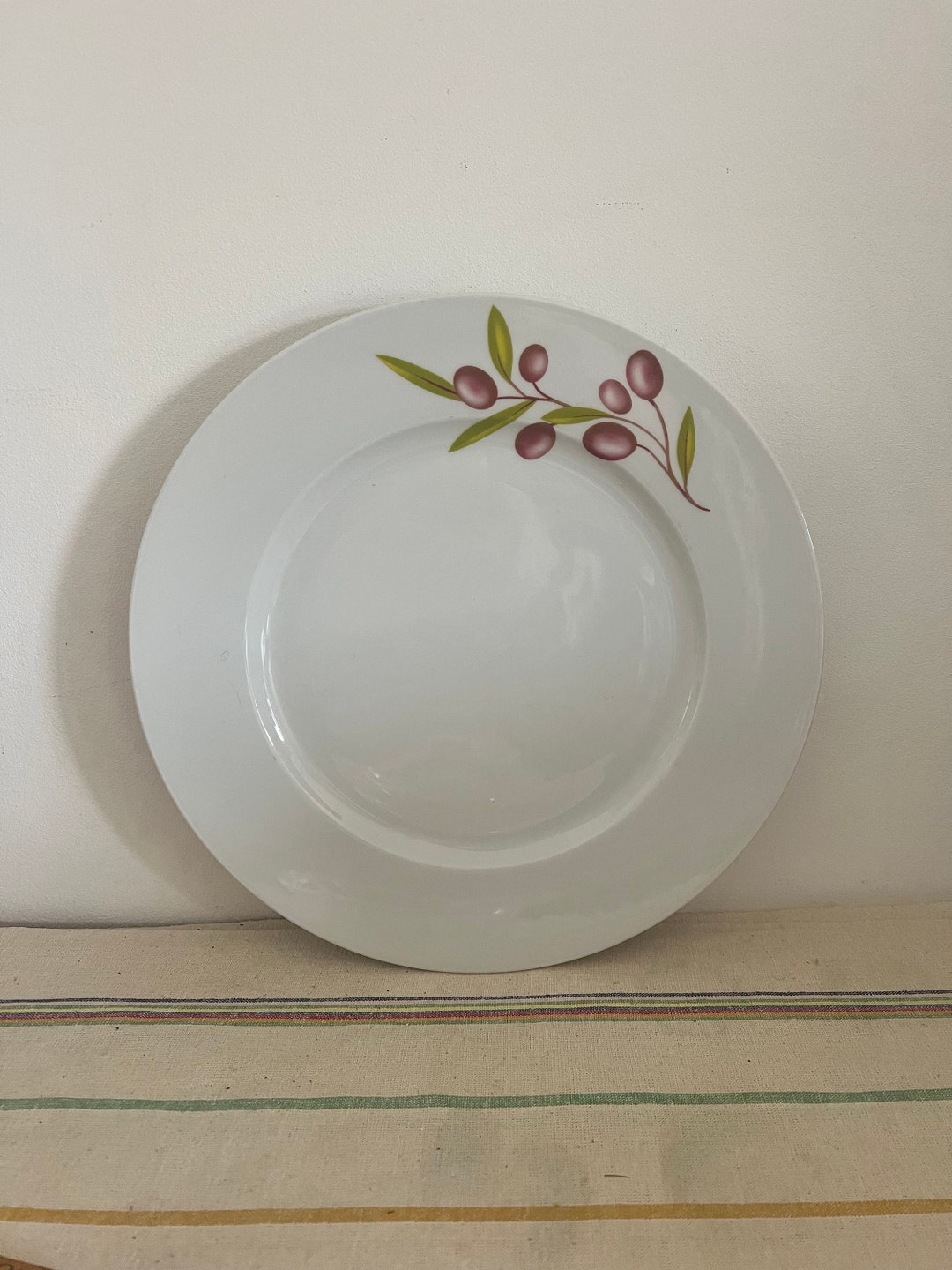 A Pair of Large Sized 11.75" / 30 Cm Diameter Round TCM Germany ...