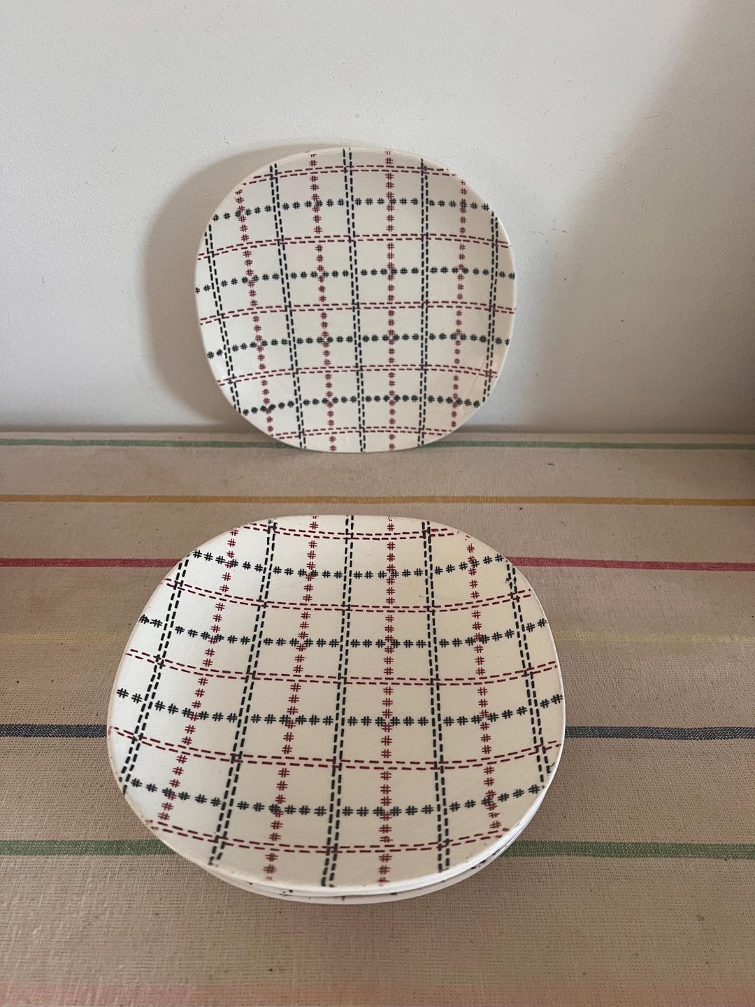 A Set of Six J G Meakin Fairway China Tea Side Plates With an Abstract ...