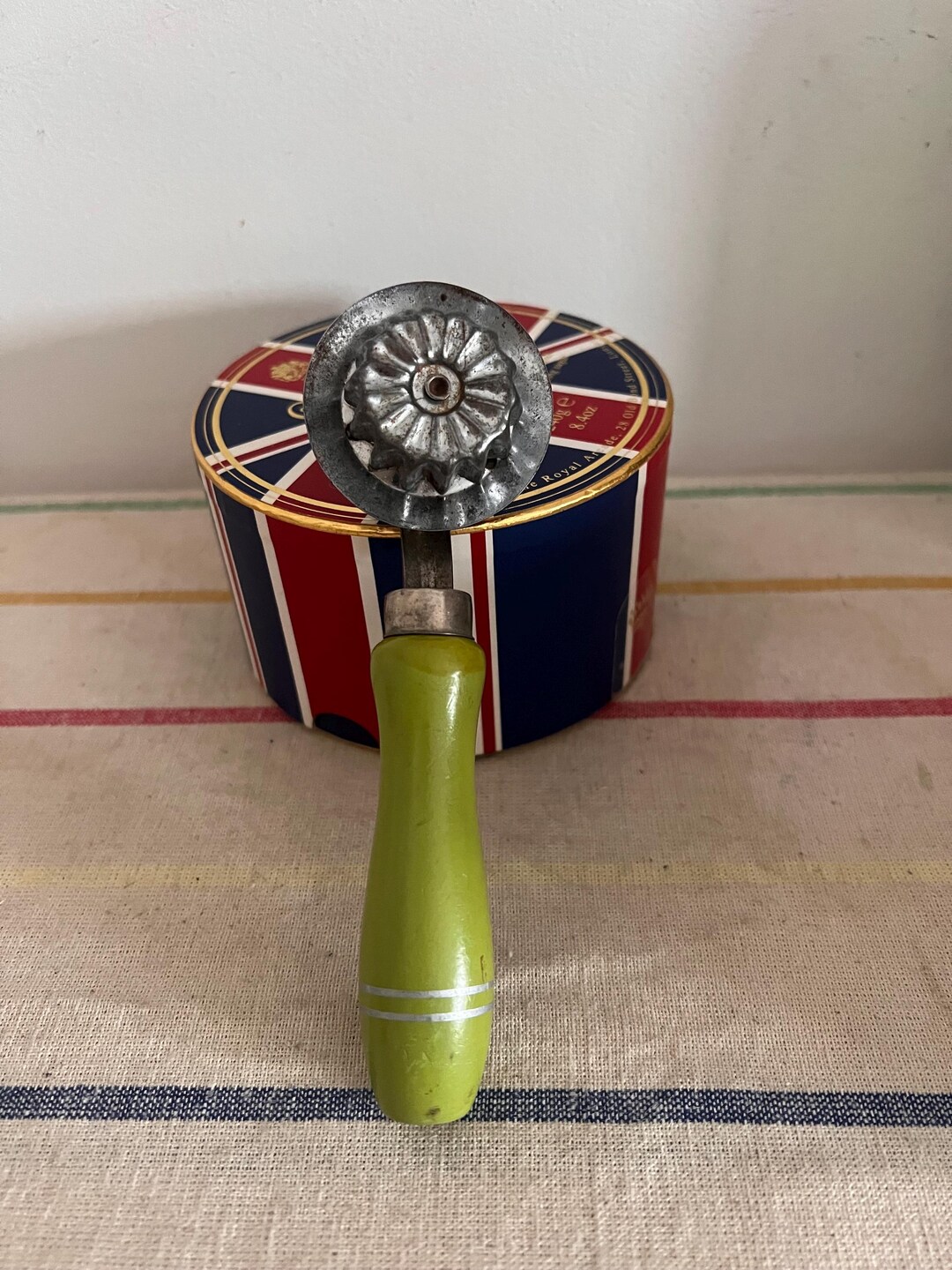 A Vintage 1950s Nutbrown Pie Crimper, Trimmer and Decorator Made From ...