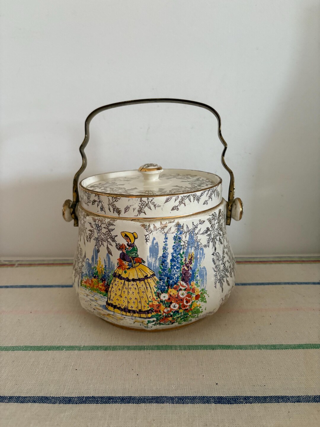A Vintage Sadler Romantic Crinoline Lady China Biscuit Barrel With Gold ...