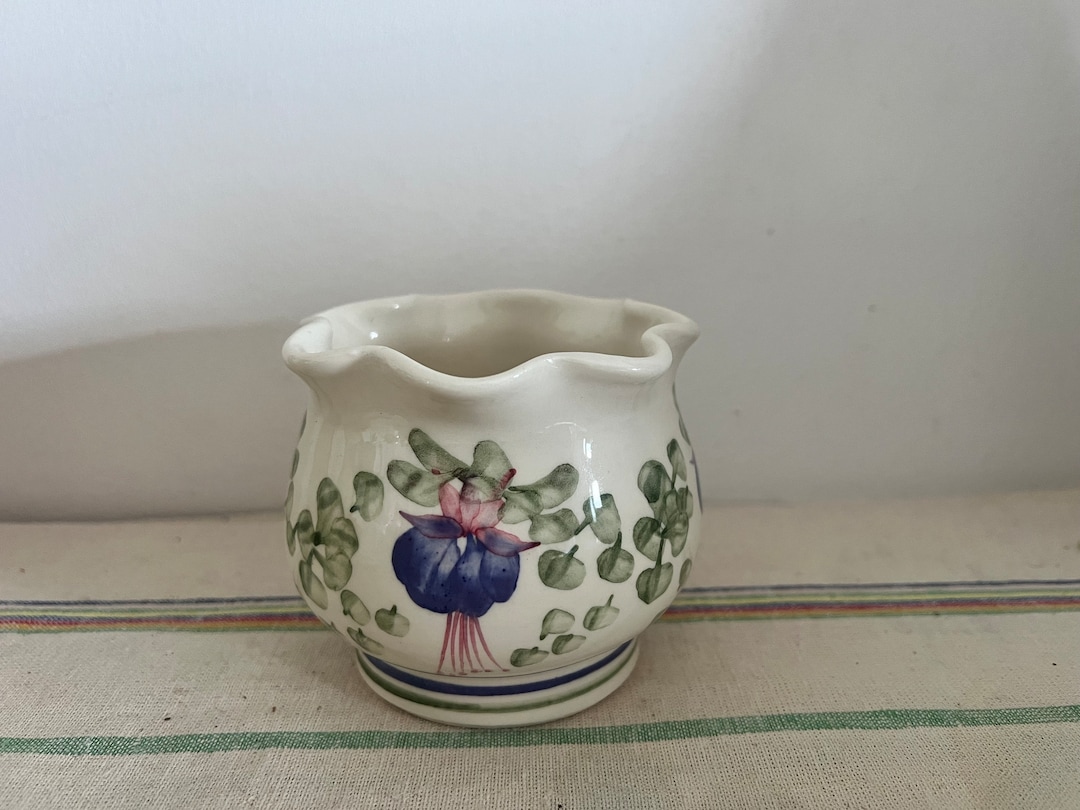 A Vintage Cinque Ports Pottery - the Monastery Rye Small Hand Painted ...