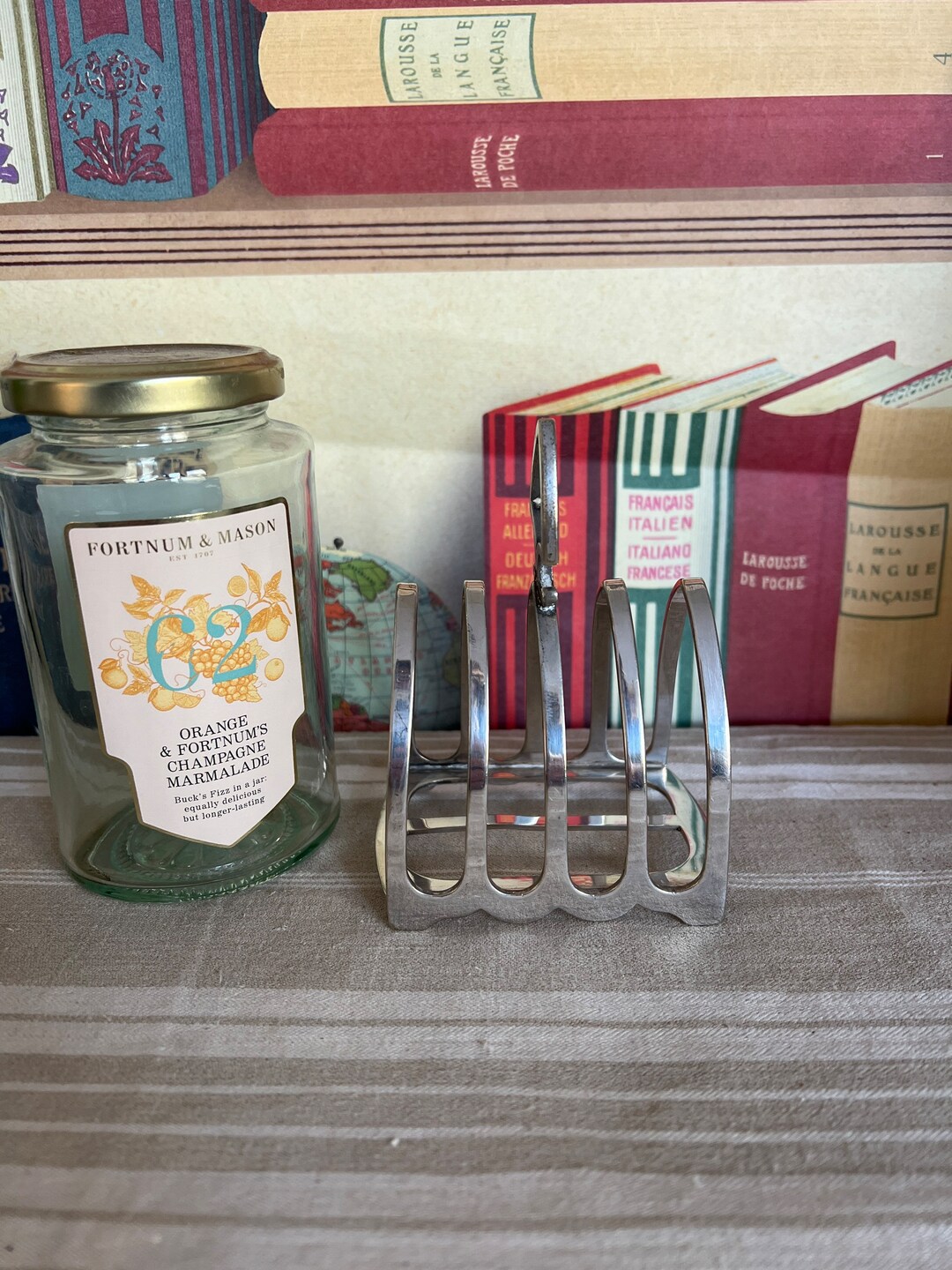 A Petite Dainty Vintage EPNS Harrison Brothers and Howson Alpha Four ...