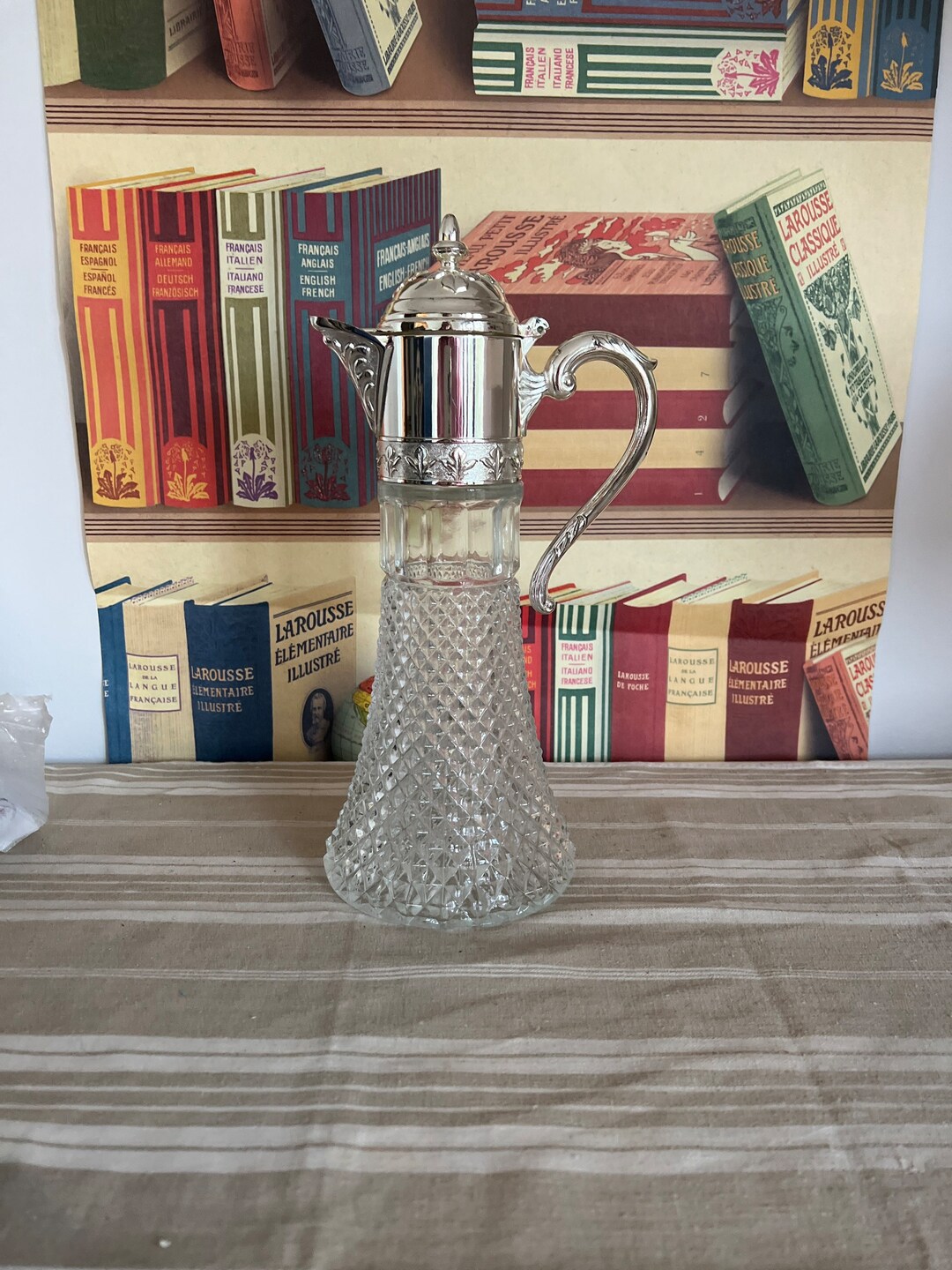 Une belle carafe à vin italienne Roberts and Dore en métal argenté avec ...