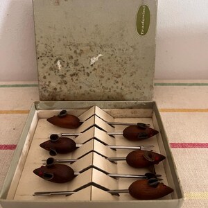 A Really Cute Set of Tradewind Brost5rom Design Teak Mouse Picks With ...