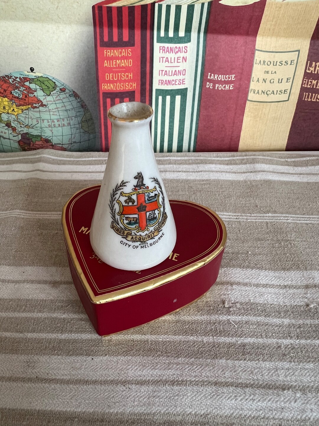 Antique Crested GOSS Ware Urn Vase - City of Melbourne - Thomas Webb ...