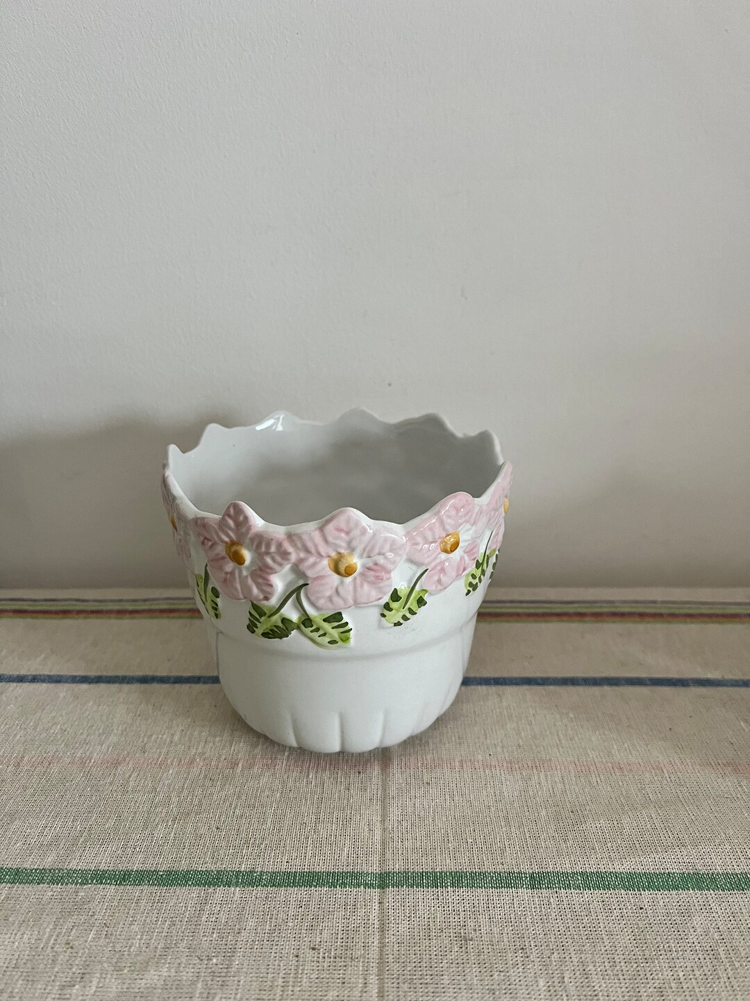 A Pretty Medium Sized Indoor Planter With a Pink and Green Floral ...