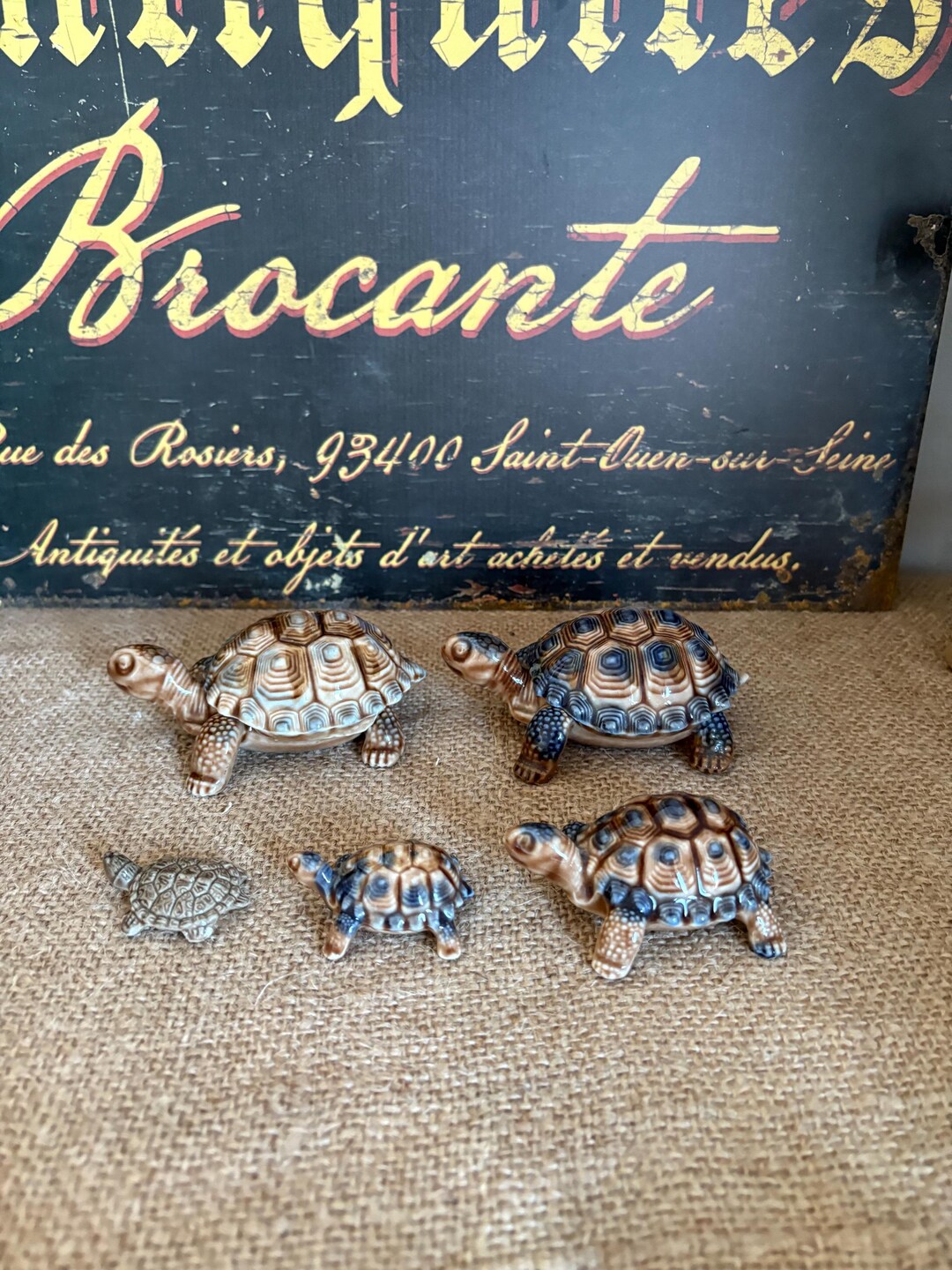A Family of Five Vintage Wade Tortoises , Two X Lidded Trinket Dishes ...