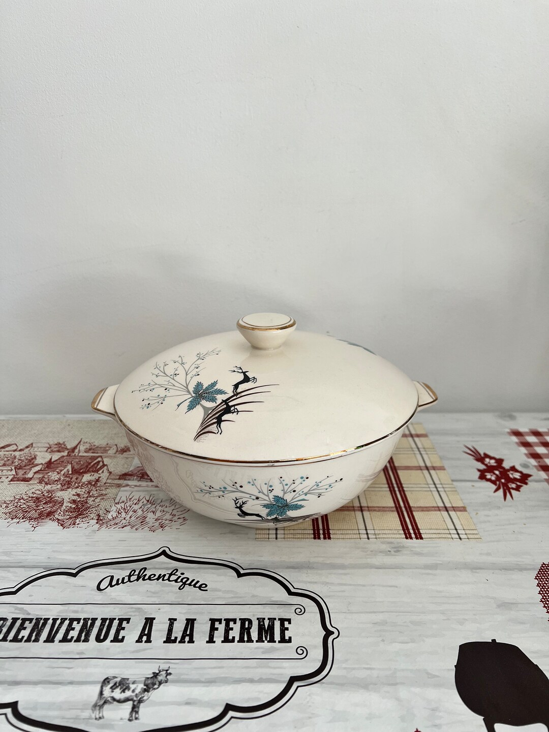 A Very Rare Alfred Meakin Jumping Stag Bone China Blue and Black Design ...