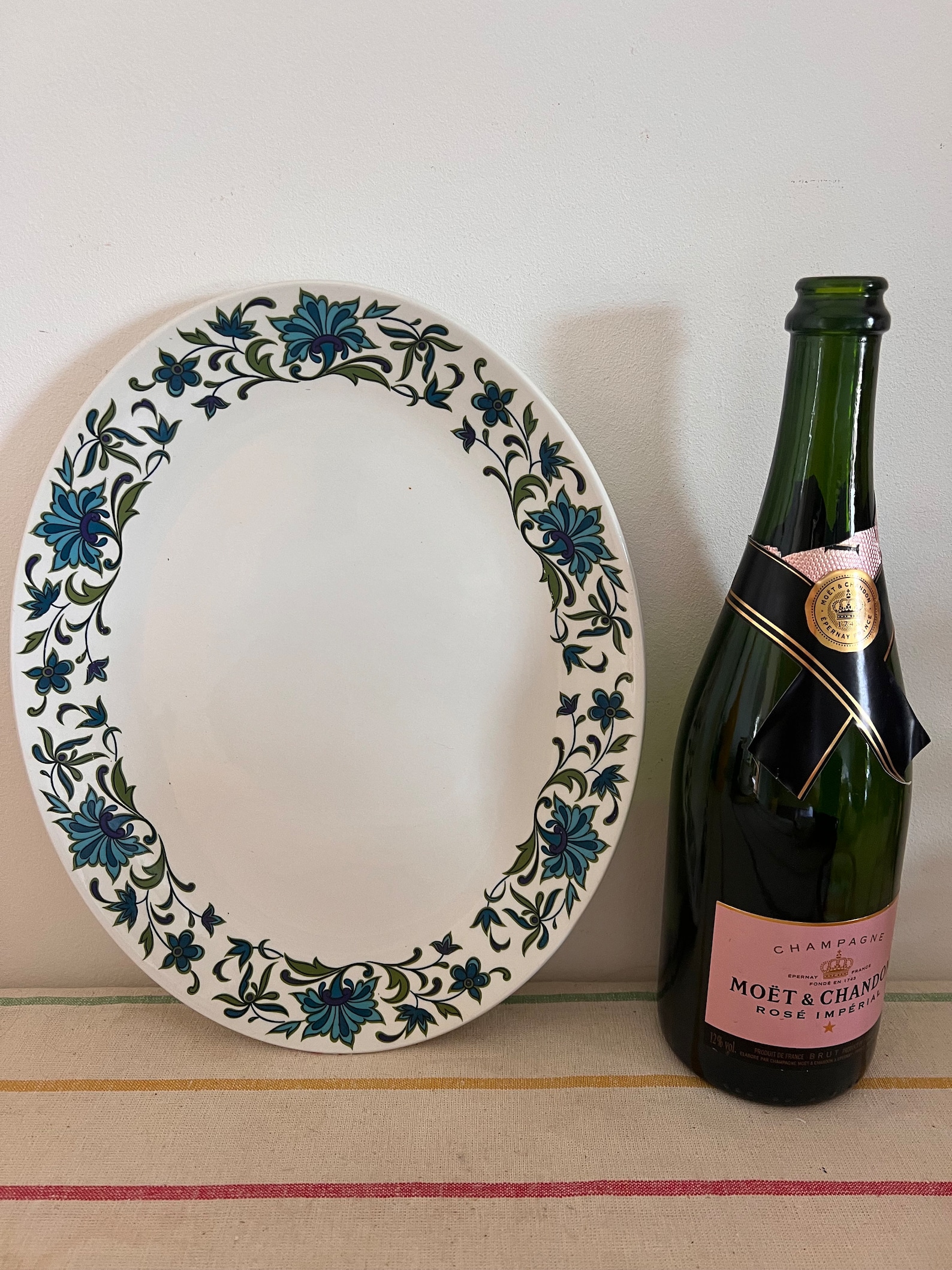 A Jessie Tait Midwinter Spanish Garden Pattern Staffordshire 12" Width ...