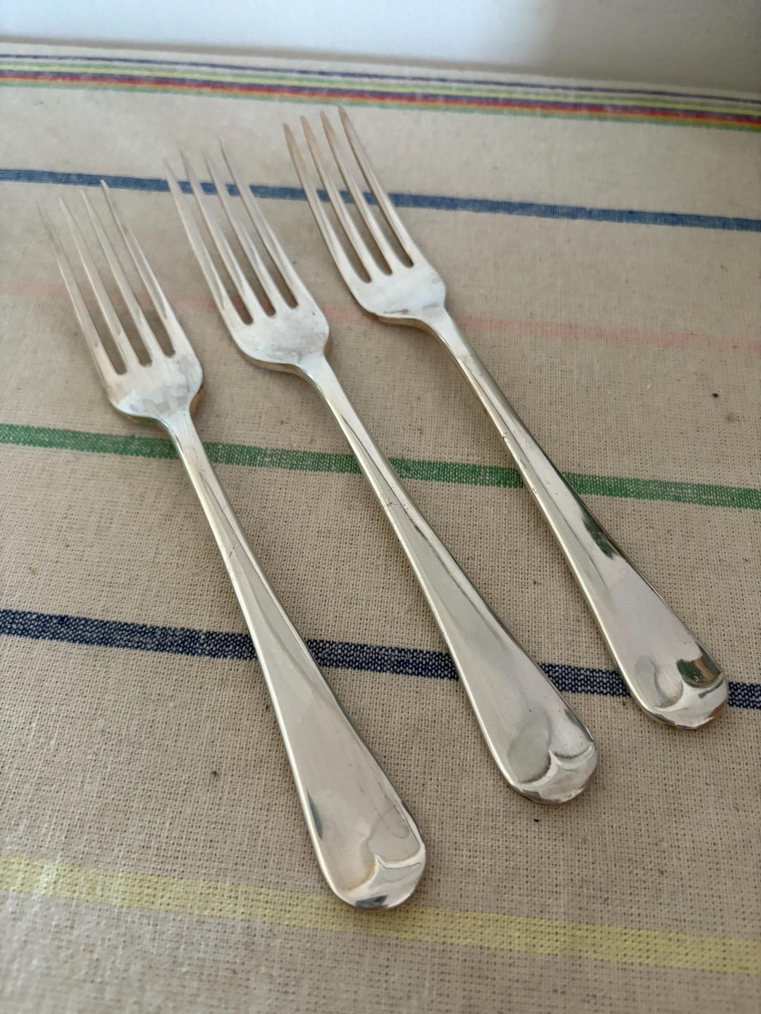 A Set of Three Large Heavy Weight Elkington Monarchy Plate Silver ...