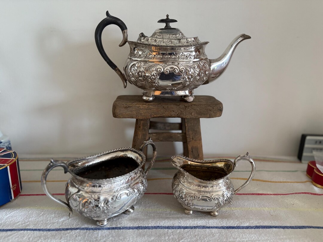 A Beautiful Victorian EPBM 5682 Trio of Coffee Pot, Large Sugar Pot and ...
