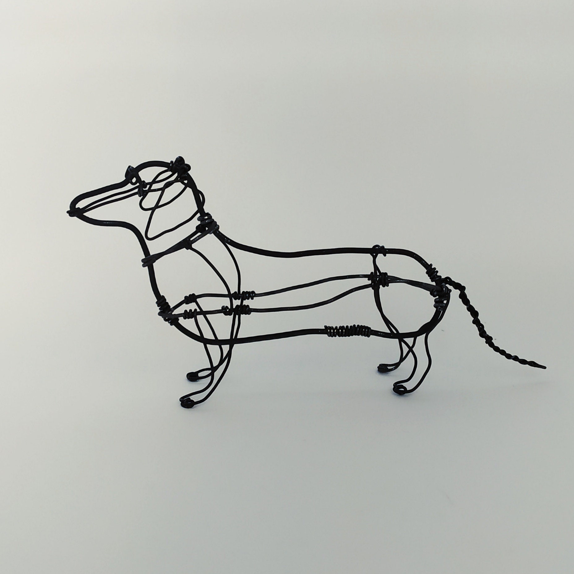 Simple Wire Sculptures Of Animals