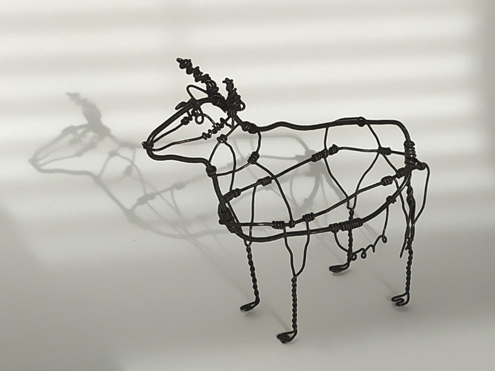 Cow Sculpture, Cow Art, Wire Sculpture, Cow Metal Art, Farm Animals ...