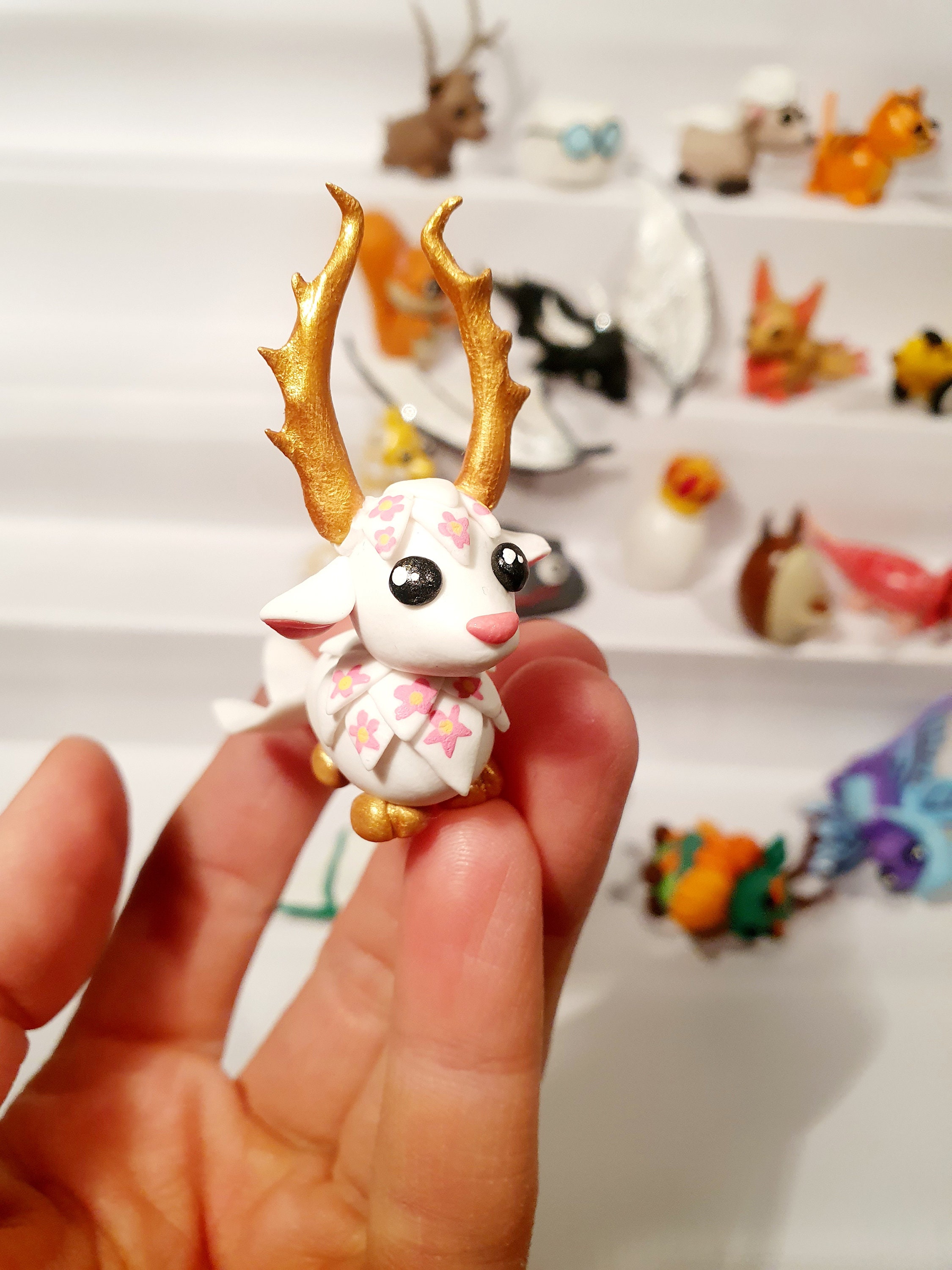 Adopt Me Pets Figures Phoenix,goldhorn,merhorse,wyvern,axolotl,neon ...