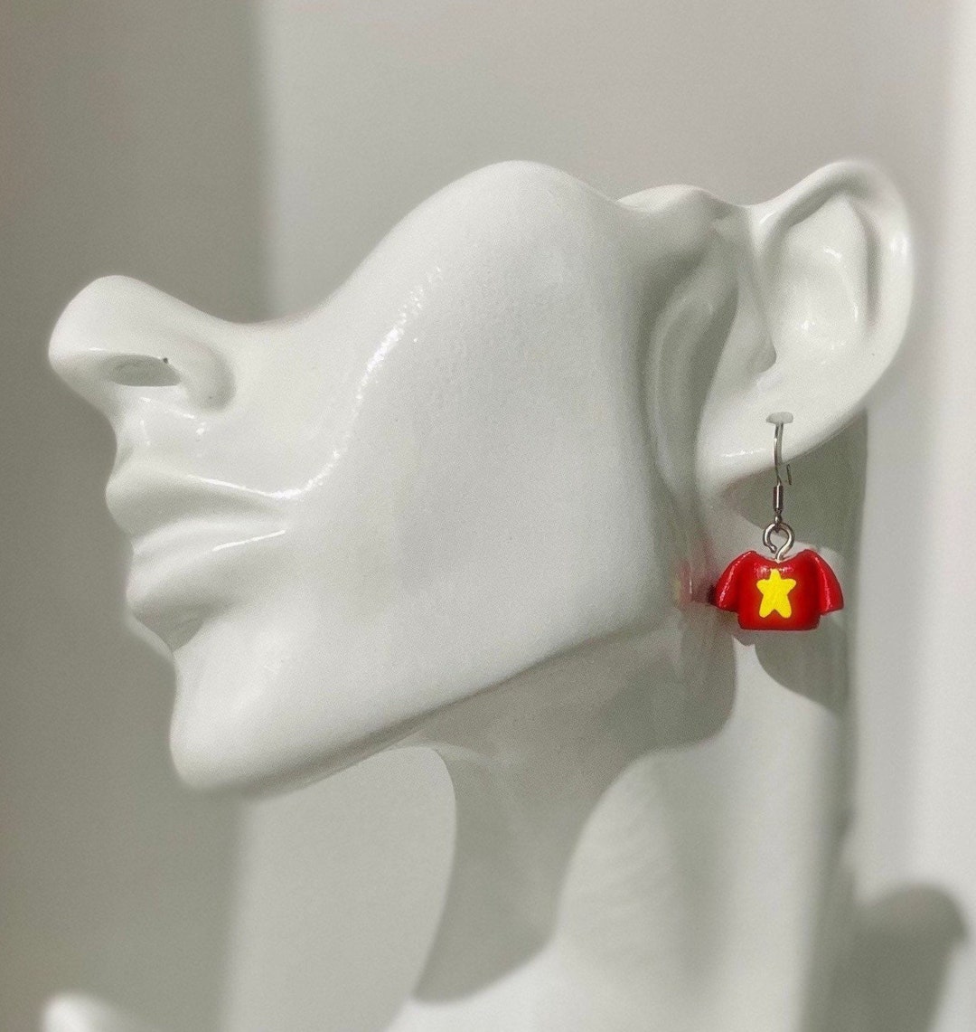 Steven’s Shirt Earrings / Steven Universe Earrings / Red Shirt and Star ...