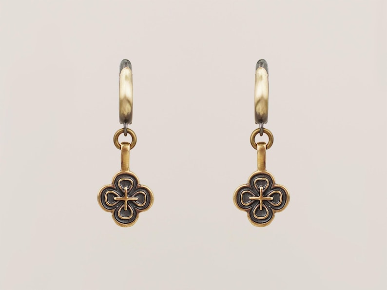 Brass Quatrefoil Clover Earrings, Lucky Charm Drops - Etsy