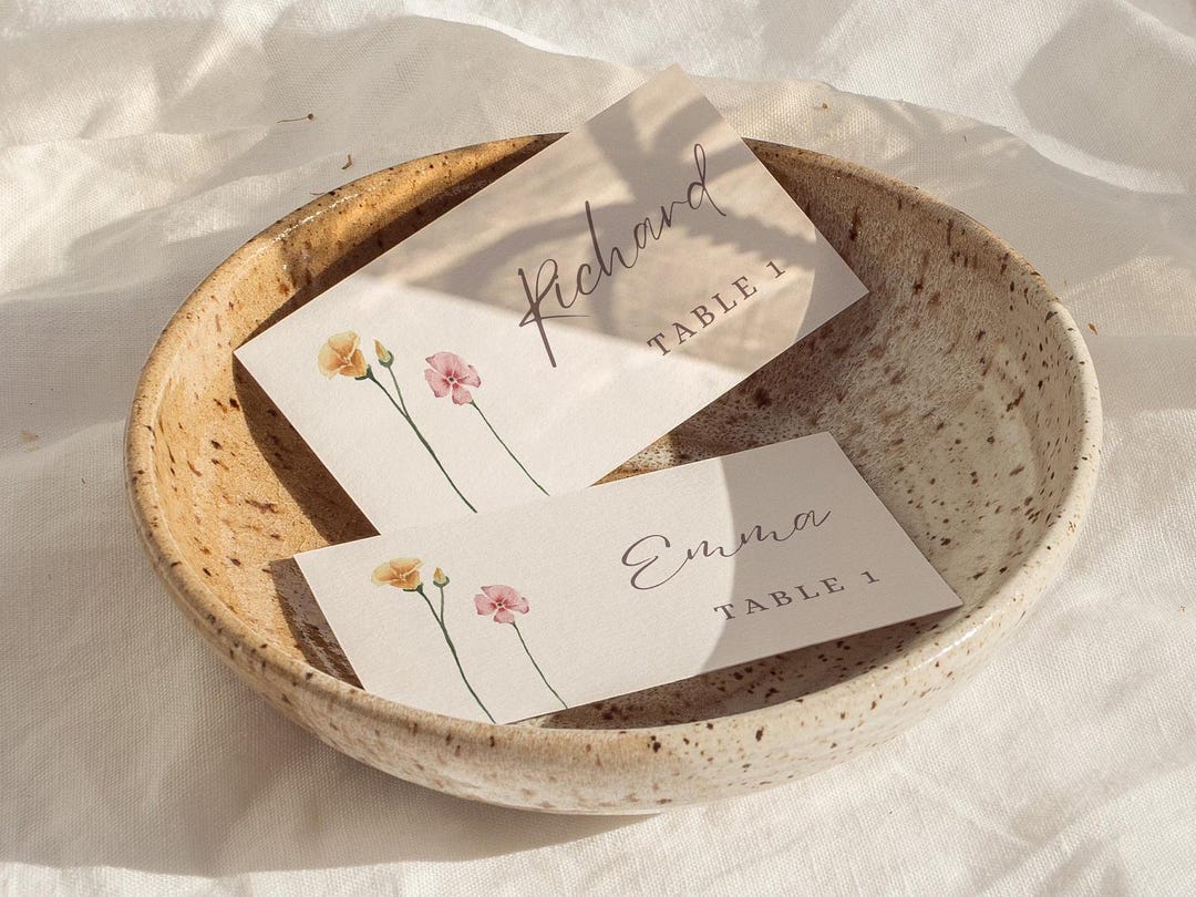 Spring Floral Place Cards Wedding Place Cards Pressed Flowers Name ...