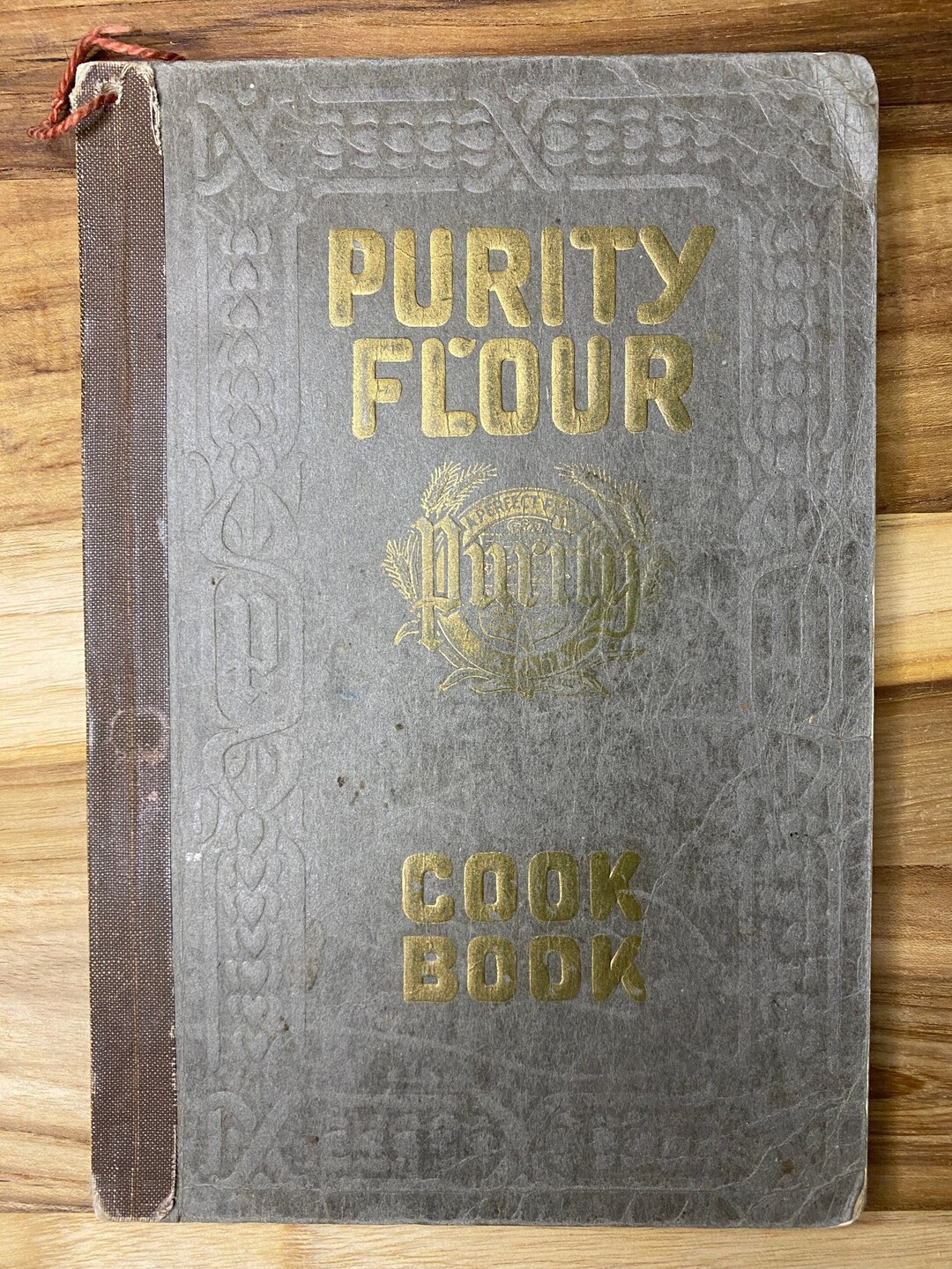 The New Purity Flour Cook Book Western Canada Flour Mills Co Breads ...