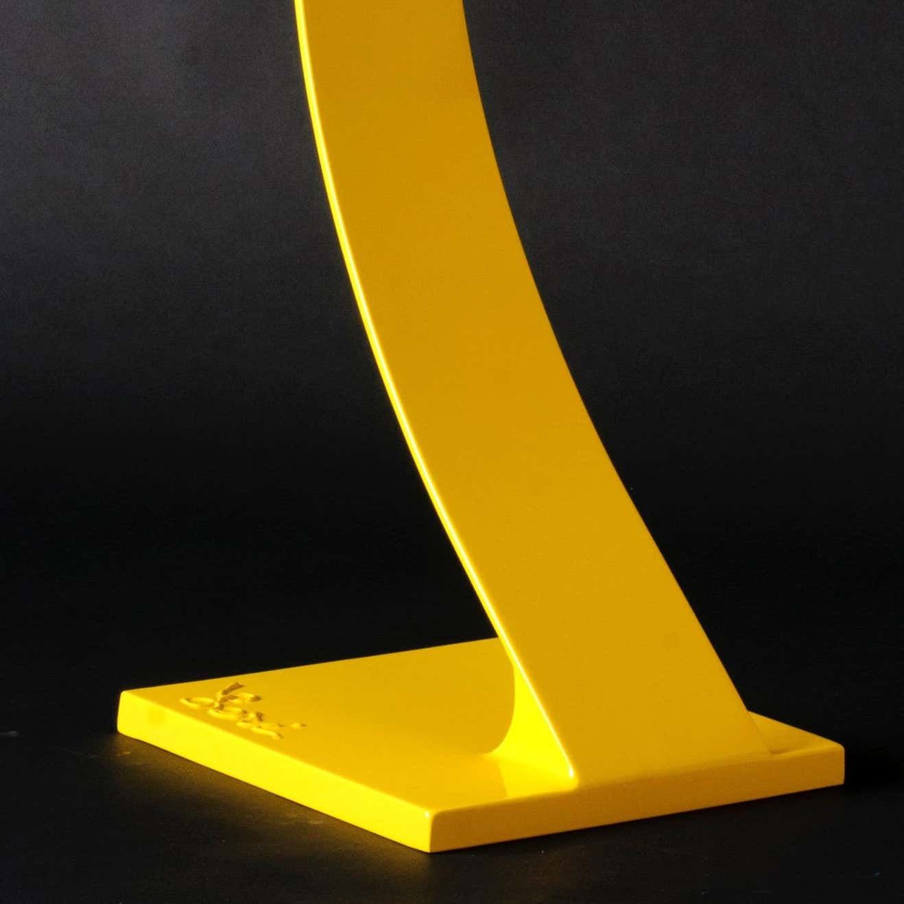 Metal Art Sculpture | Decorative Stand | Floor Chic-style Sculpture ...