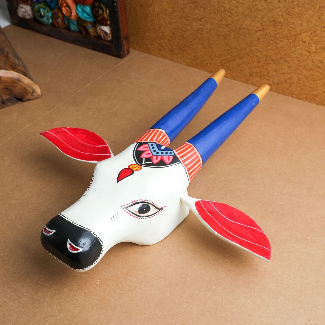 Handpainted Nandi Wooden Figure, Shiva Nandi Wall Decor, Indian ...