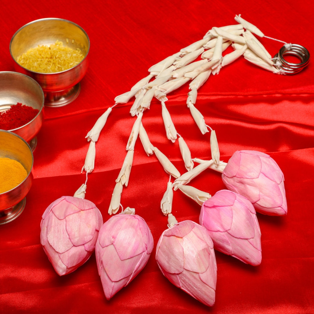 Indian Garland, Lotus Garlands, Pooja Decoration, Puja Decor, Puja ...