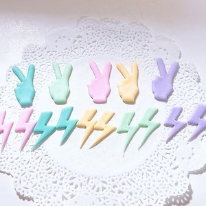 Fondant Cake Toppers: Peace Sign, Happy Face, Thumbs up (1 Inch) - Etsy