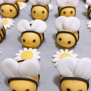 Fondant Bees & Flower Cake Topper/ Bumblebee Cake Decoration/ Bees ...