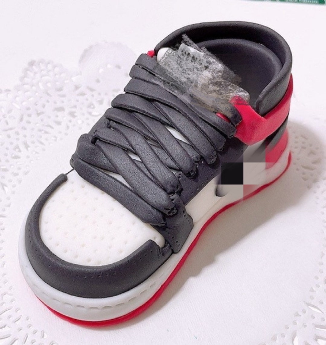 Fondant Shoes Cake Topper,sneaker Cake Topper,shoe Cake Decoration ...