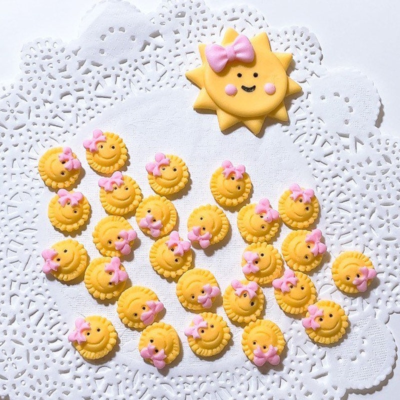 Fondant Cake Toppers - Etsy