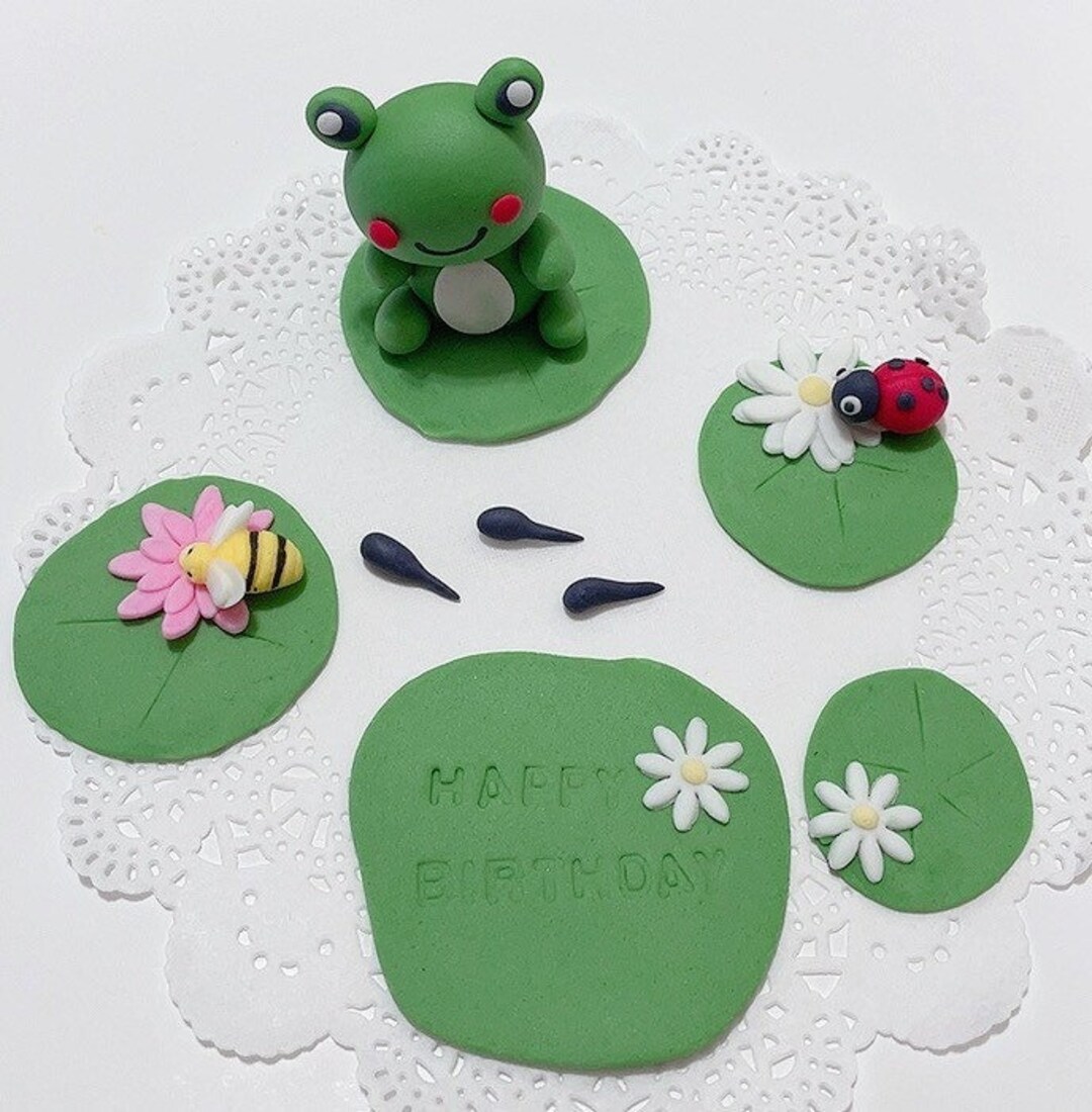 Fondant Frog Cake Topper / Ladybug Cake Topper / Pond Cake Topper / Bee ...