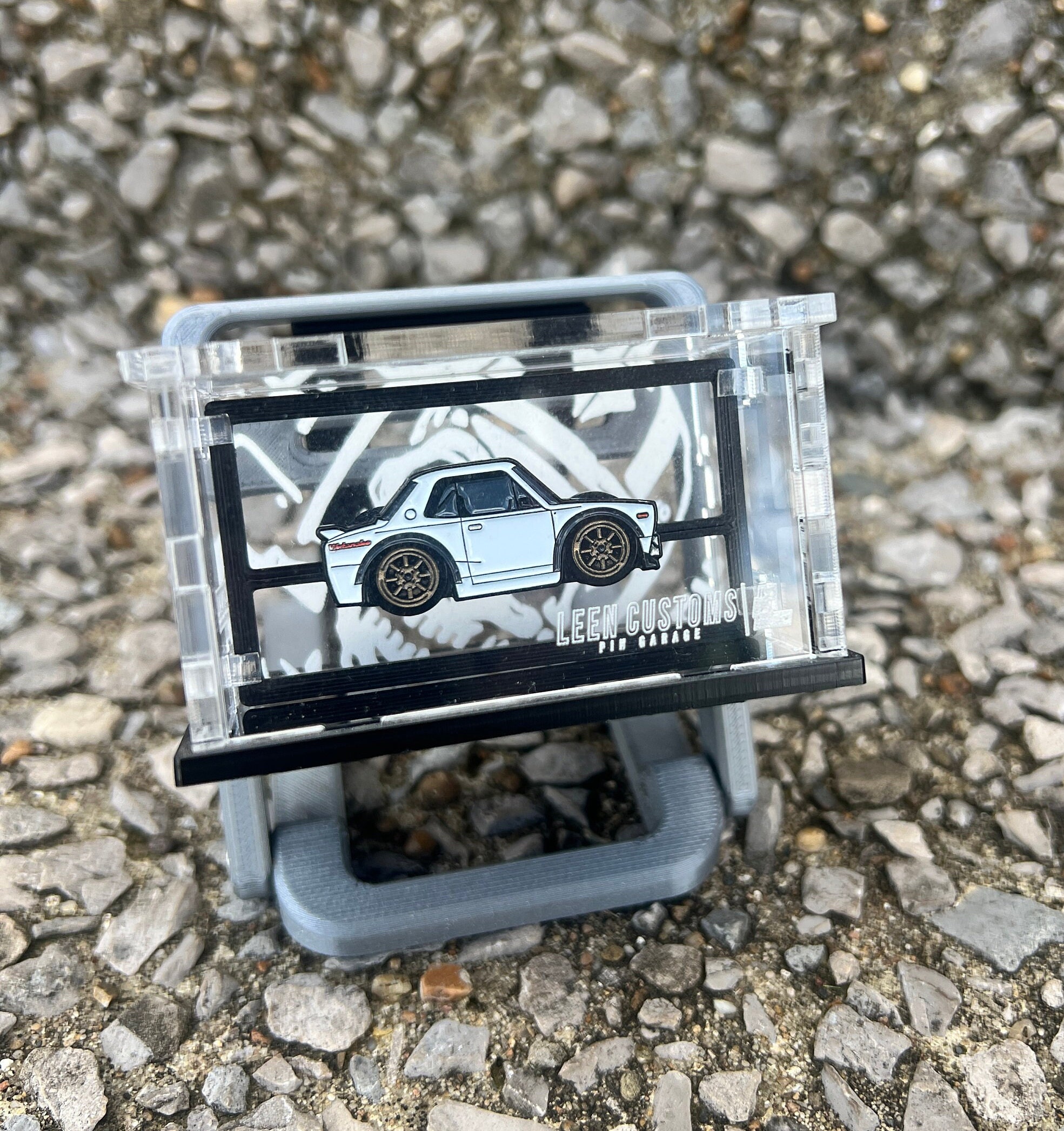 Coval Pin Case Floating Pin Holder for Leen Customs - Etsy