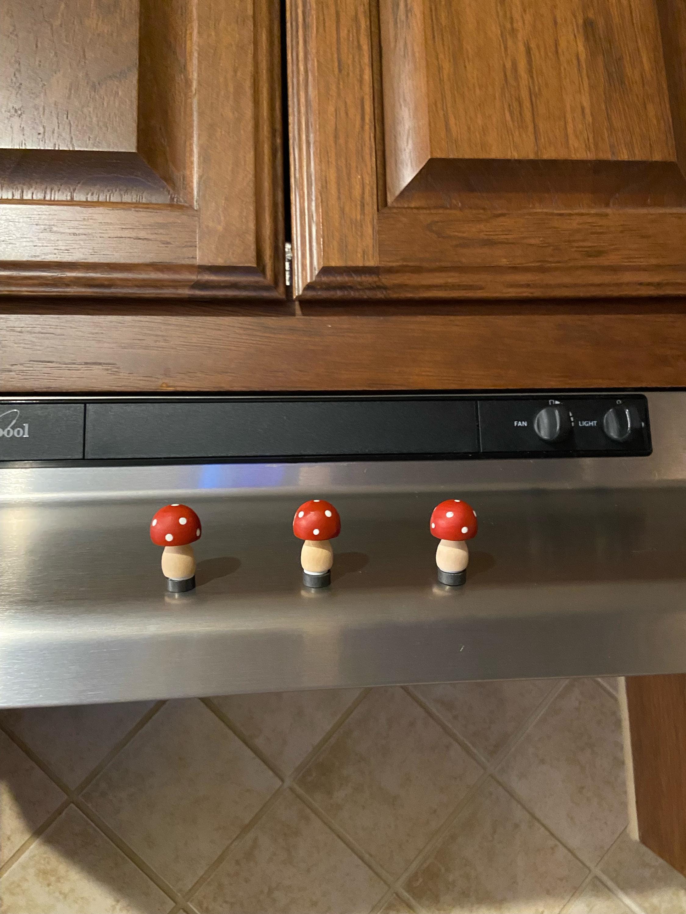 Cute Hinge Toppers! Happy, Red & White Polka-dotted Wooden Mushrooms ...