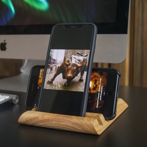 Apple iPad Pro Tablet Wooden Holder on the Table, Rest Tidy Desk ...