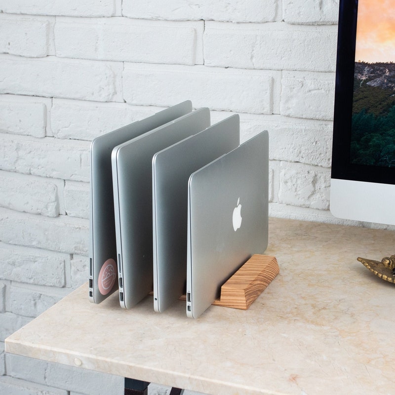 Wooden MacBook Vertical Stand - Etsy