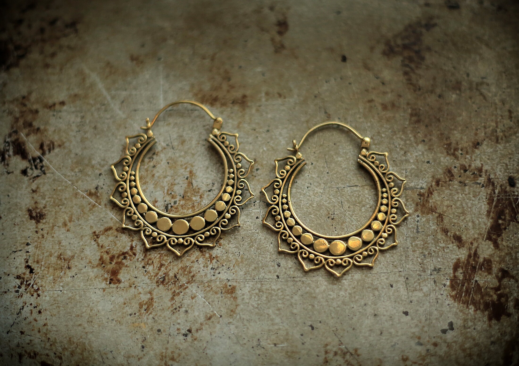 Dots Earrings Clip Closure Hoop Earrings Unique Geometric Earrings