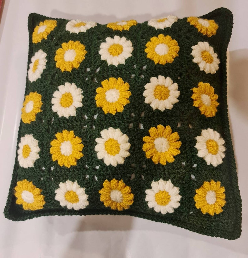 Two Colour Daisy Cushion. - Etsy