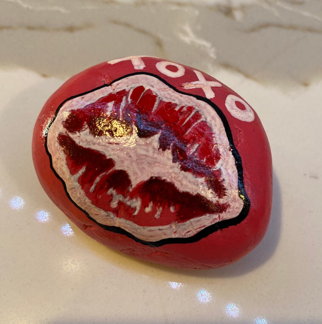 Hand Painted Valentine Kiss Lips Rock, Xoxo Valentine Rock, Unique ...