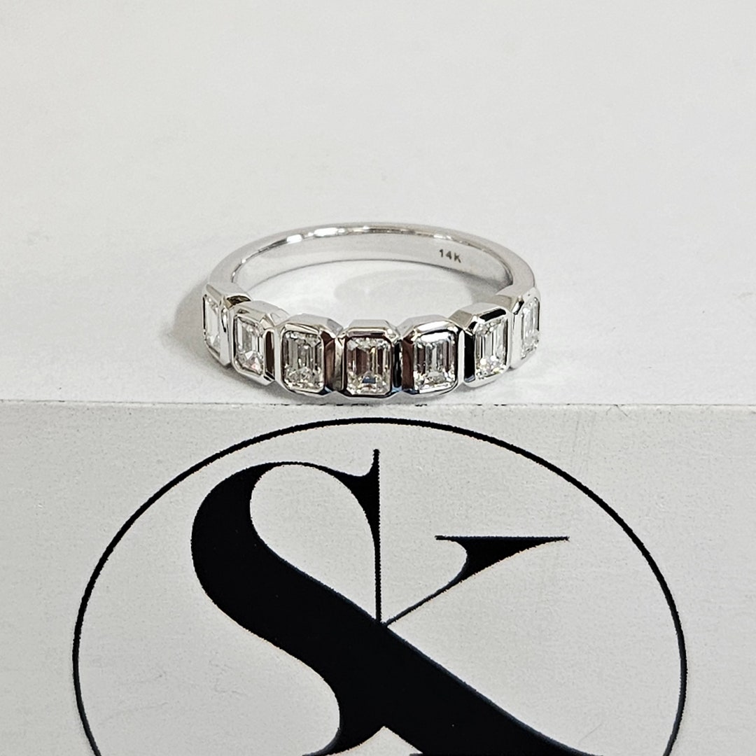 Bezel Setting Emerald Cut Diamond Band/0.77ct Emerald Cut Diamond Bezel ...