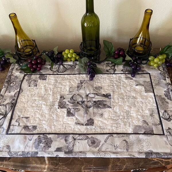 Christmas Table Toppers Quilted - Etsy