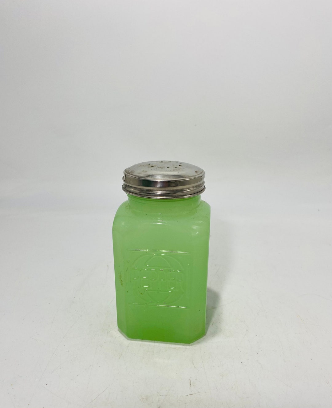 Vintage Jadeite Pepper Shaker - Etsy