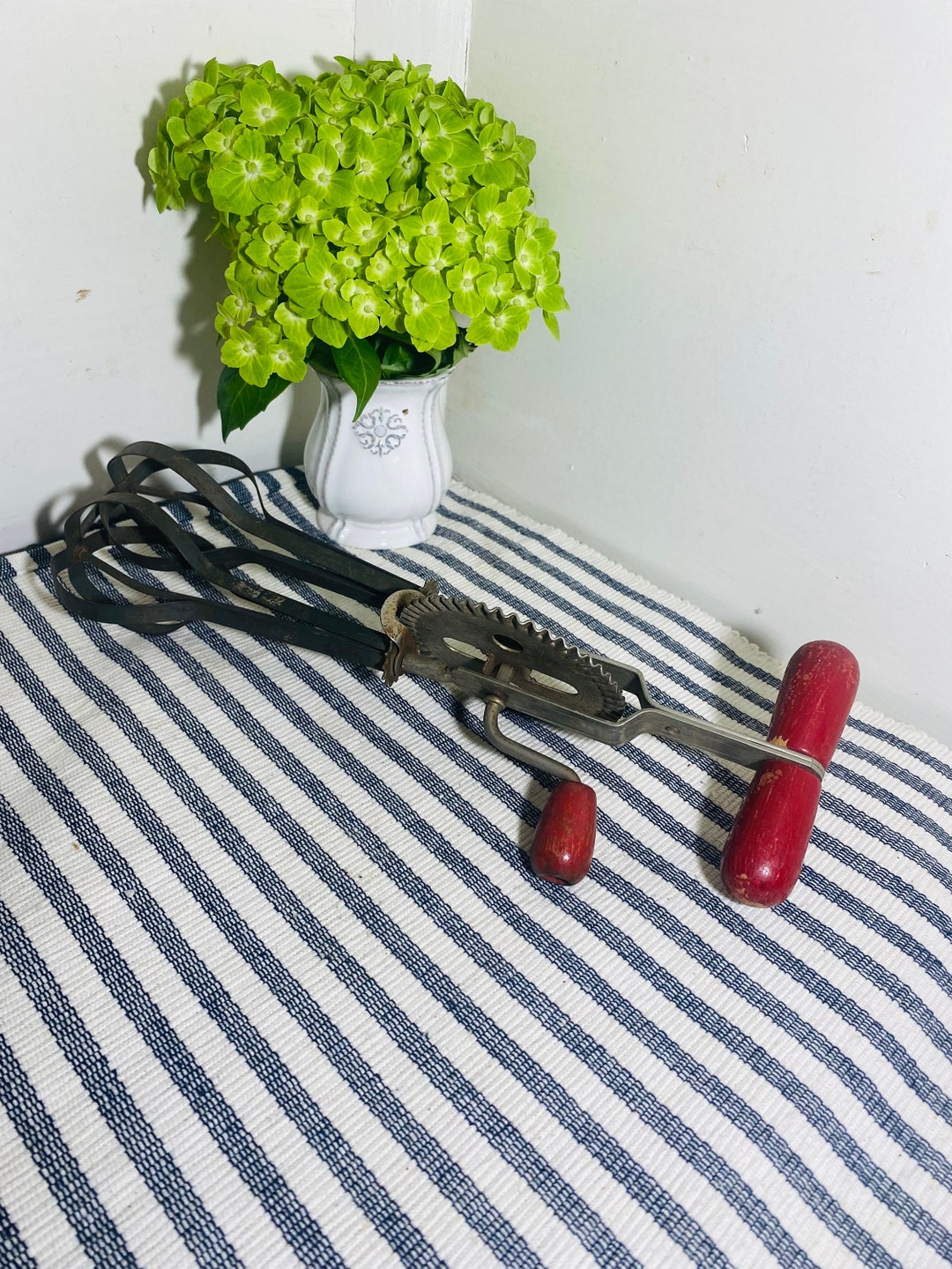 Vintage Hand Mixer Masher Red Wooden Hand Mixer Scrambler - Etsy