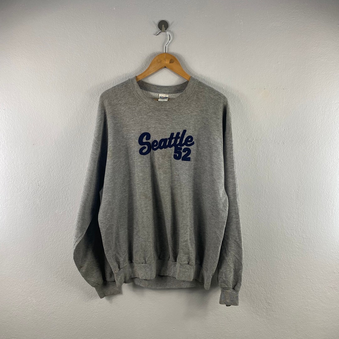 Vintage Seattle 52 Embroidered Design College Casual Steeetwear Outfits ...