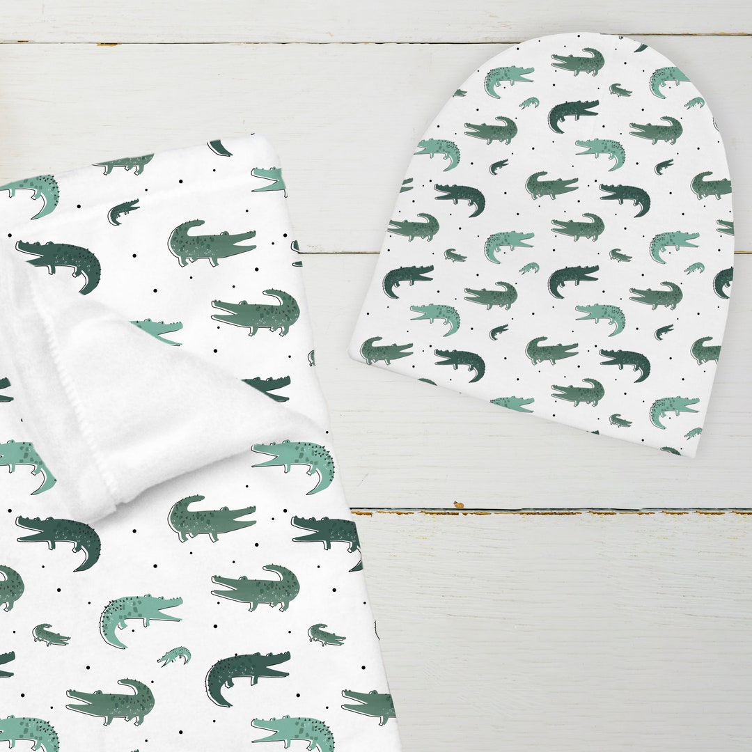 Alligator New Born Set, Swaddle and Baby Hat, Cocodrilo Baby Beanie ...