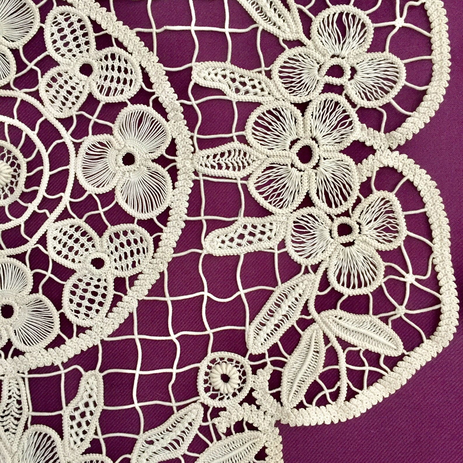 Romanian Point Lace Technique Round Small Tablecloth - Etsy