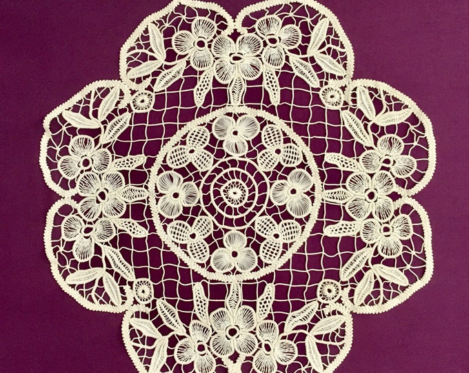 Romanian Point Lace Technique Round Small Tablecloth Traditional ...