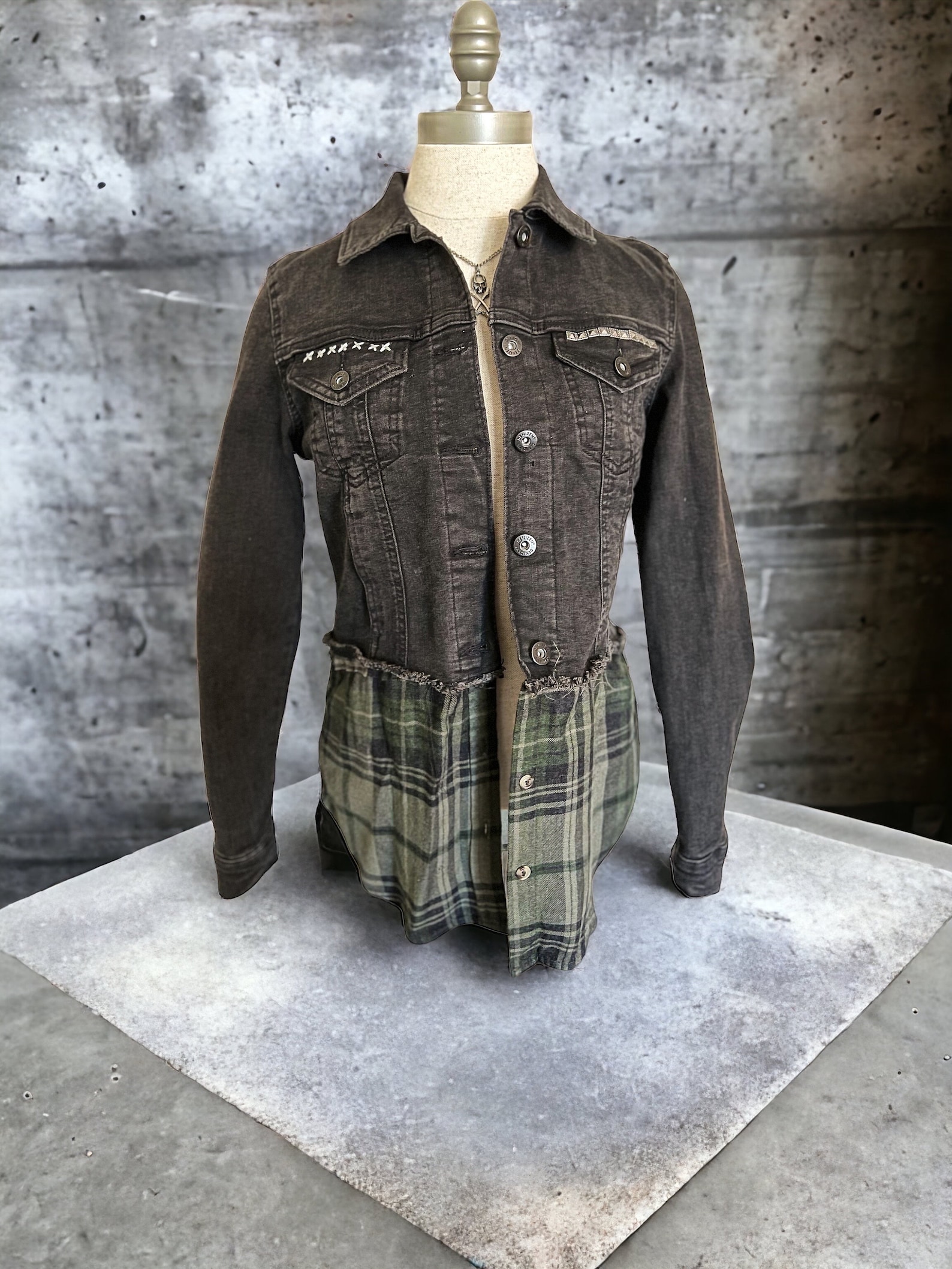 Green Skull Flannel Jacket Upcycled Punk Rocker Halloween Spooky Top XS ...