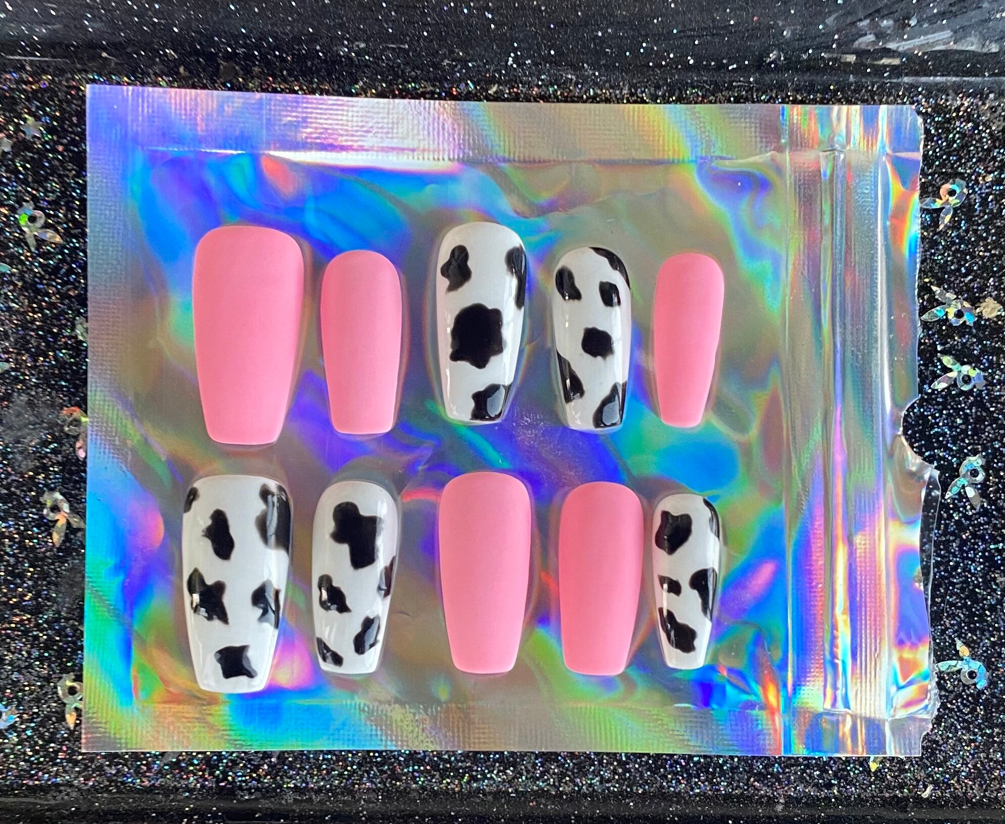 Strawberry Milkshake Nails - Etsy.de