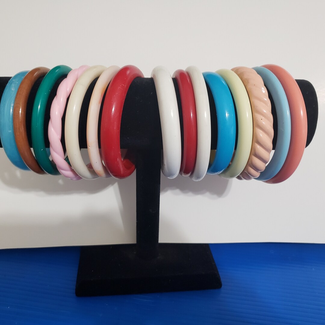 Lot of 15 Lucite/plastic Large Bangles - Etsy