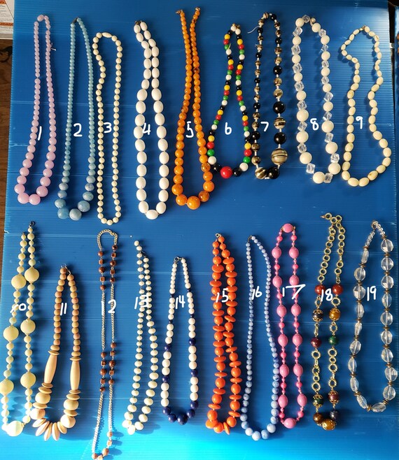 Etsy vintage necklaces store