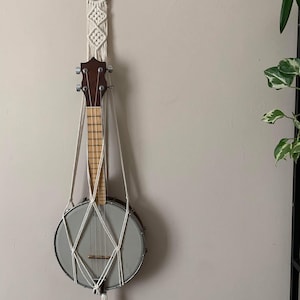 Natural Macrame Banjo Uke Hanger, Music Home Decor, Banjo Strap, Gifts ...